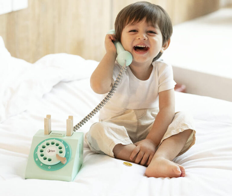 Play Telephone - Wood Bee Nice